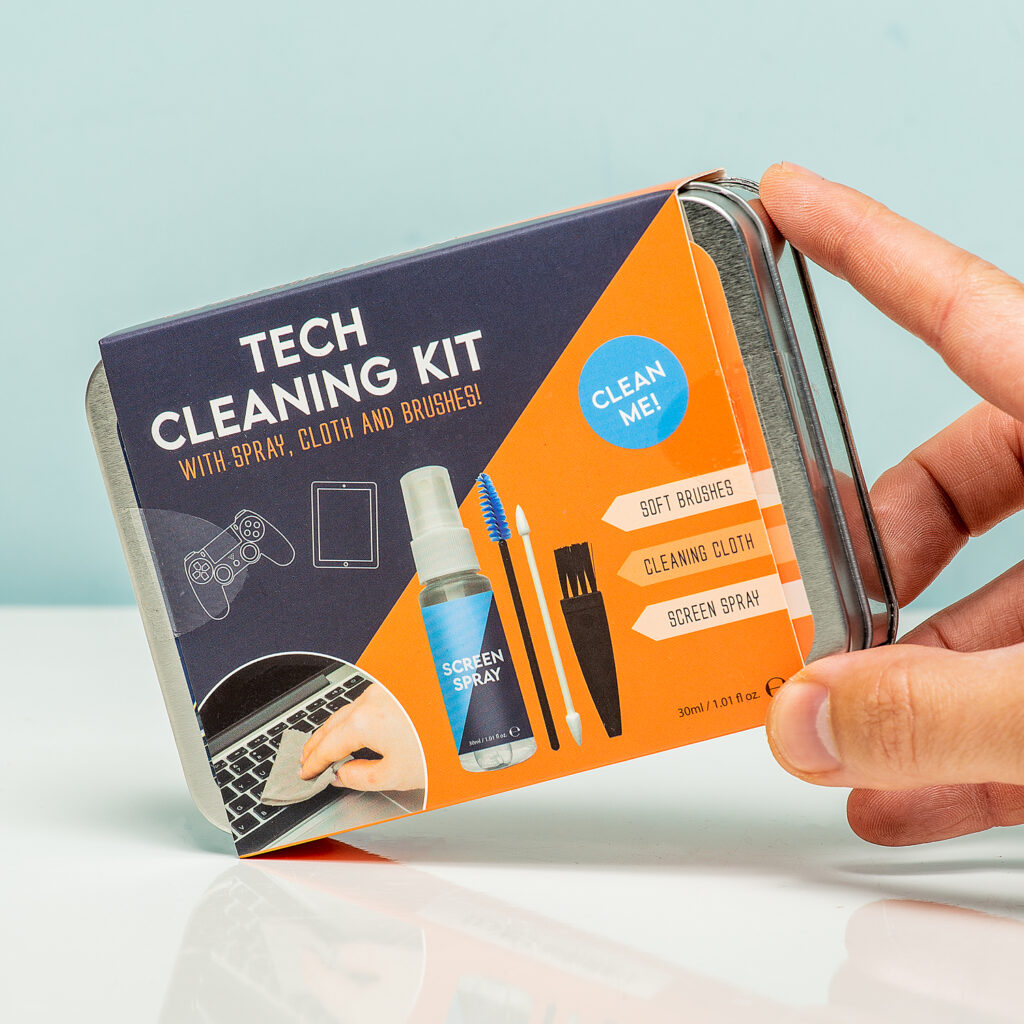 Tech Cleaning Kit van Fizzcreations bestel je online bij Cadeau